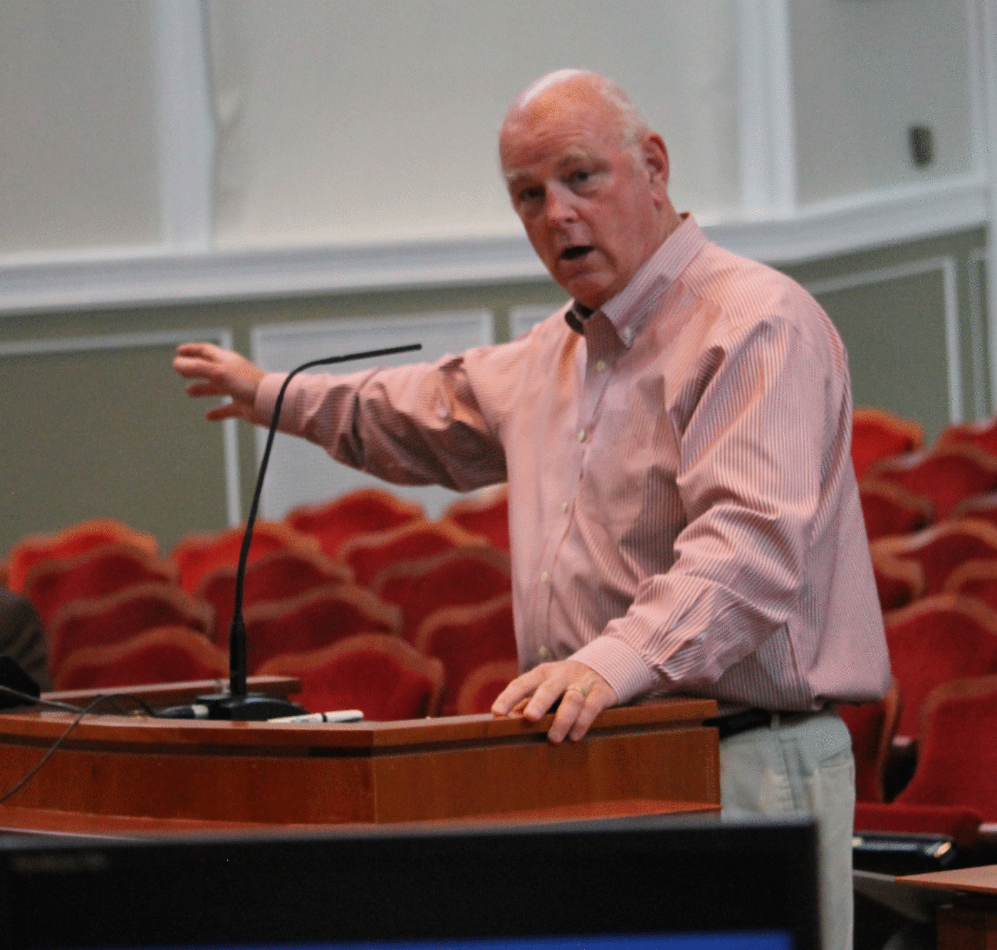 Supervisors to consider business license changes