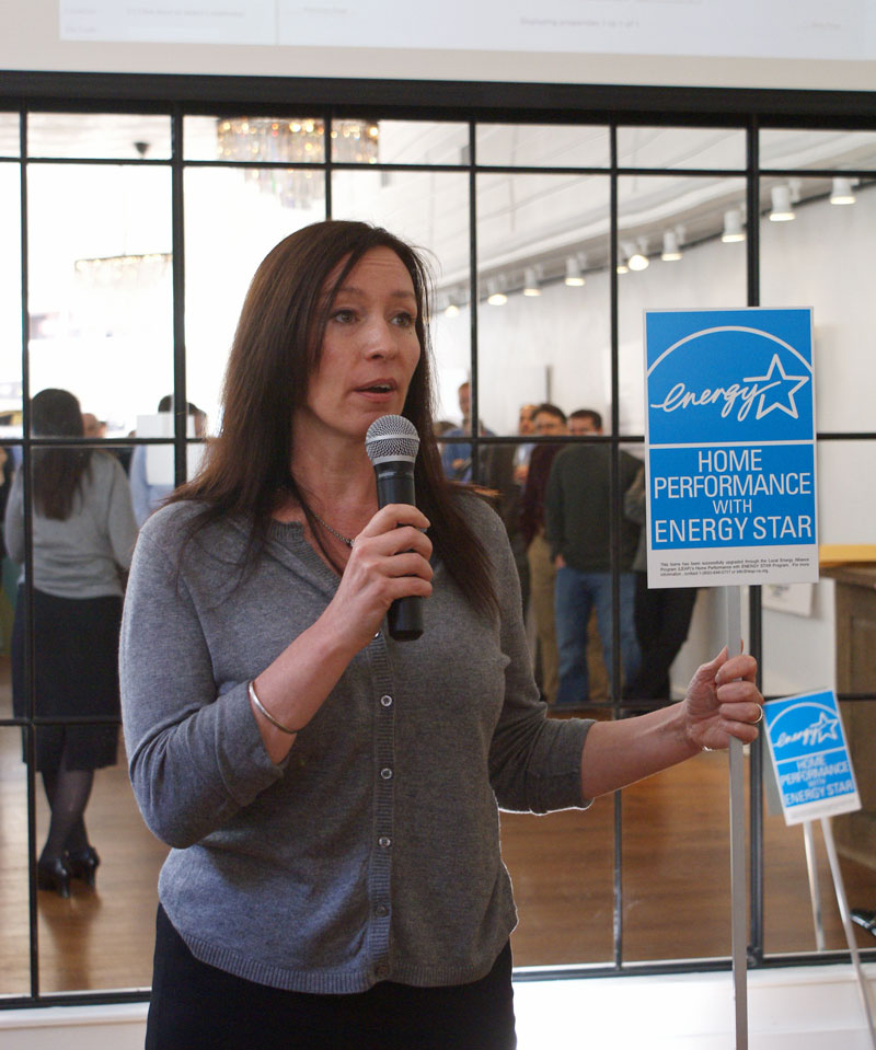 Energy efficiency project celebrates one thousand home milestone