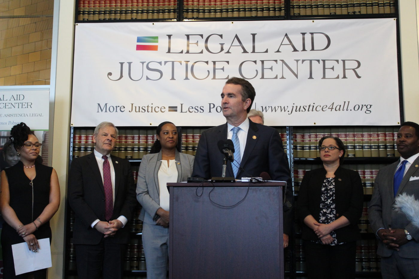 Northam issues order limiting public gatherings to 10 people; law ...